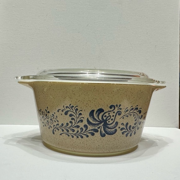 Pyrex | Dining | Vintage Pyrex 473b Homestead Round Casserole Dish Wlid ...